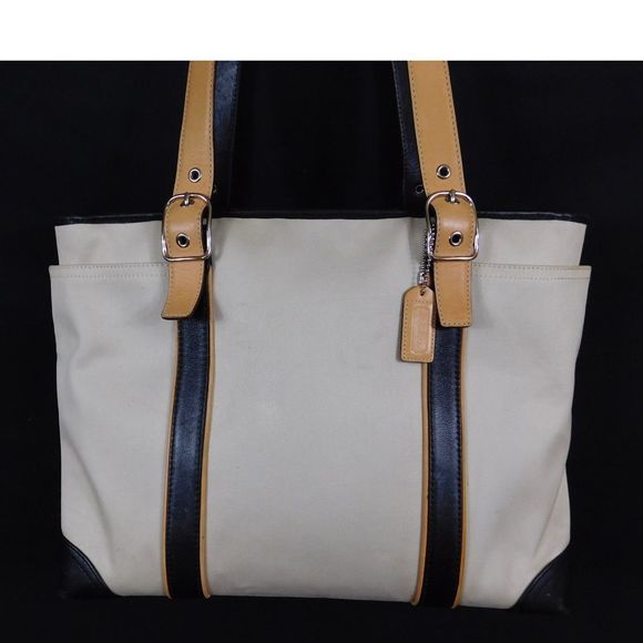 Coach | Bags | Coach Hampton Canvas Twotone Leather Trim Tote Bag ...